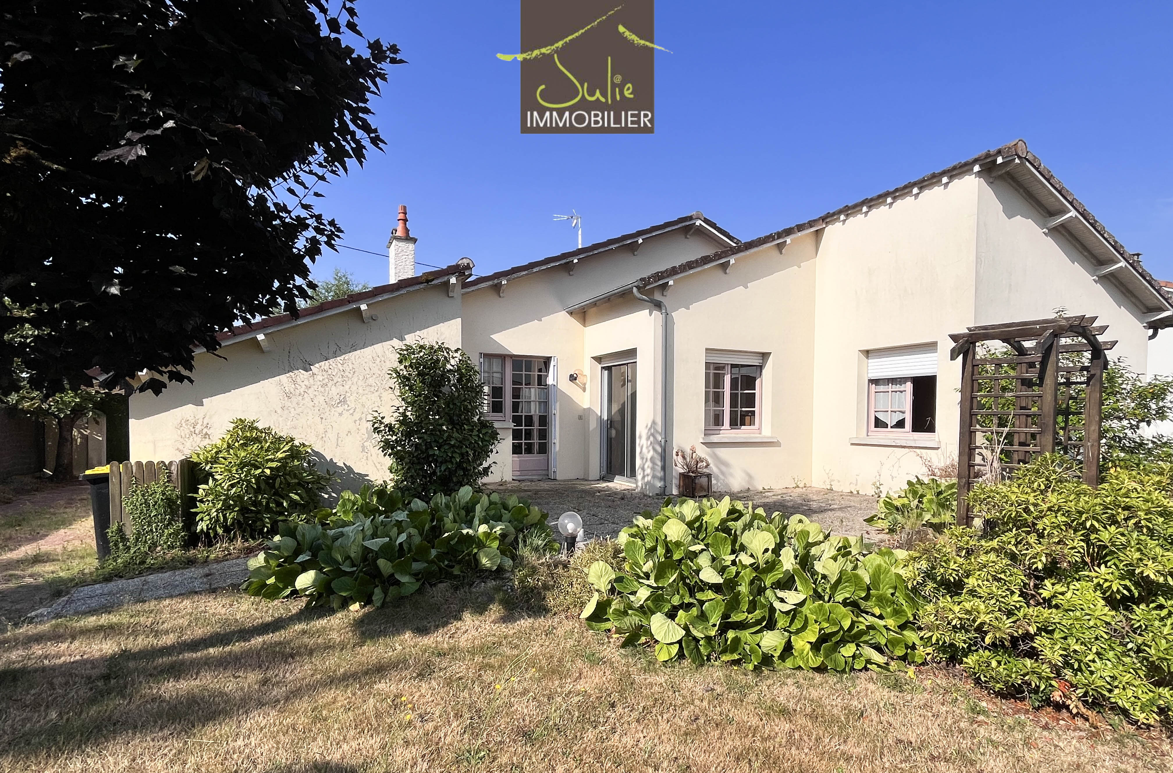 Vente Rare - Plain-pied 3 chambres sur 831m² terrain. Garage/atelier de ...